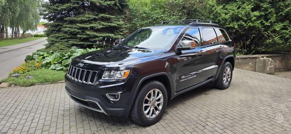 Black Jeep Grand Cherokee 2015 in Klaipeda, with an engine capacity of 3.60 L and mileage of 310 thousand km for 7900 €, photo 1 on AUTOMOTO.COM.LV