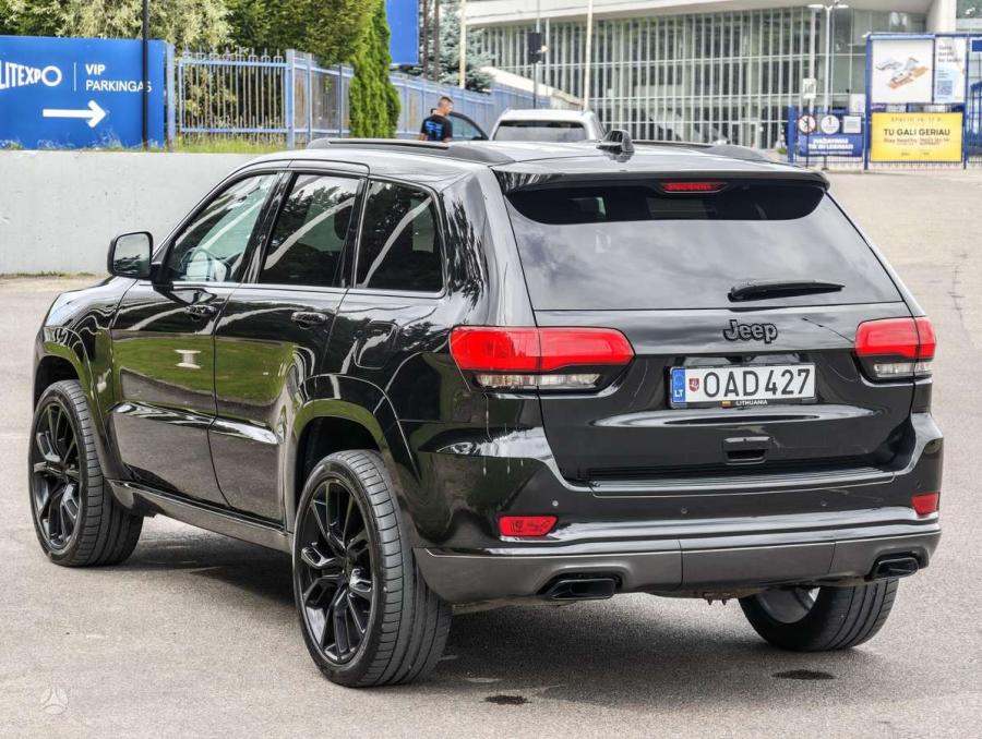 Melns Jeep Grand Cherokee 2015 Viļņa, ar dzinēja tilpumu 5.70 L un nobraukumu 156 tūkst. km par 20500 €, foto 7 vietnē AUTOMOTO.COM.LV