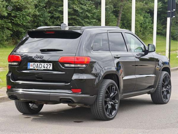 Melns Jeep Grand Cherokee 2015 Viļņa, ar dzinēja tilpumu 5.70 L un nobraukumu 156 tūkst. km par 20500 €, foto 7 vietnē AUTOMOTO.COM.LV