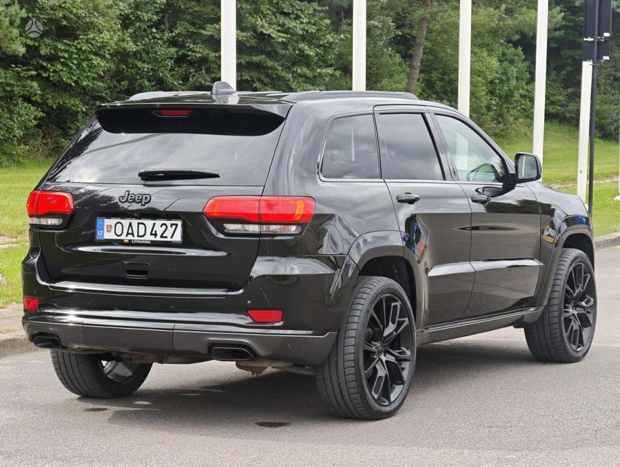 Melns Jeep Grand Cherokee 2015 Viļņa, ar dzinēja tilpumu 5.70 L un nobraukumu 156 tūkst. km par 20500 €, foto 8 vietnē AUTOMOTO.COM.LV