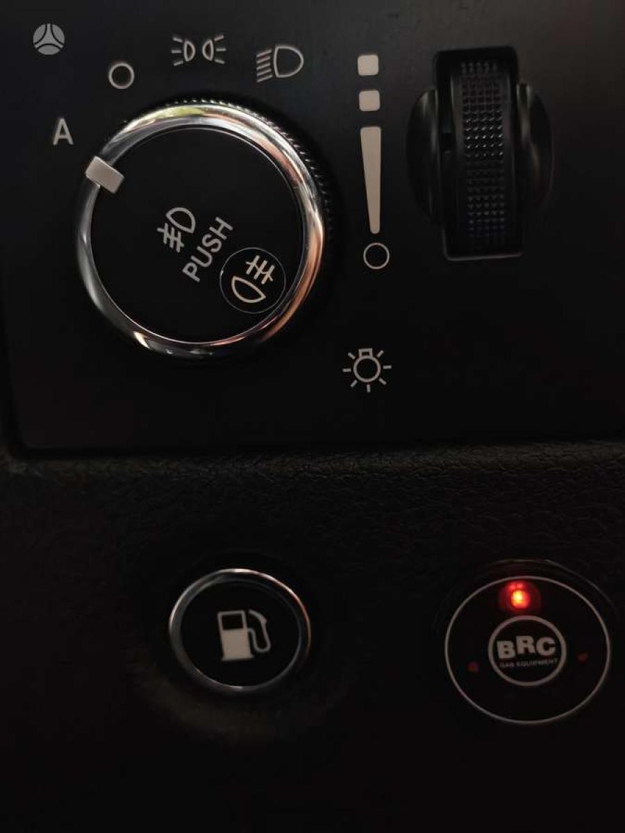 Melns Jeep Grand Cherokee 2015 Viļņa, ar dzinēja tilpumu 5.70 L un nobraukumu 156 tūkst. km par 20500 €, foto 25 vietnē AUTOMOTO.COM.LV