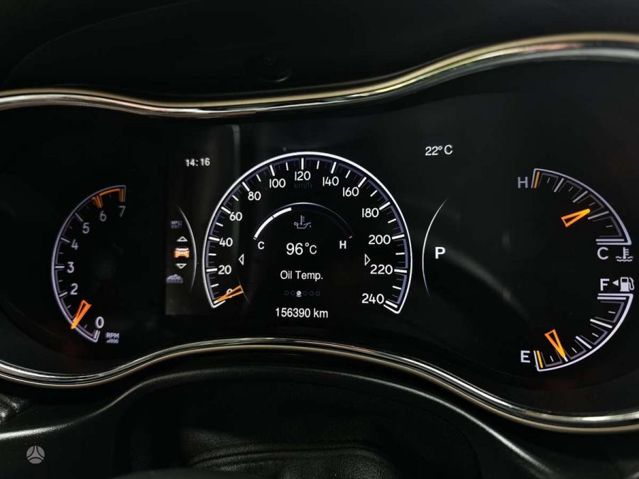 Melns Jeep Grand Cherokee 2015 Viļņa, ar dzinēja tilpumu 5.70 L un nobraukumu 156 tūkst. km par 20500 €, foto 30 vietnē AUTOMOTO.COM.LV