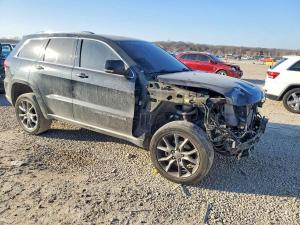 Black Jeep Grand Cherokee 2015 in Klaipeda, with an engine capacity of 3.60 L and mileage of 288 thousand km for 6500 €, photo 4 on AUTOMOTO.COM.LV