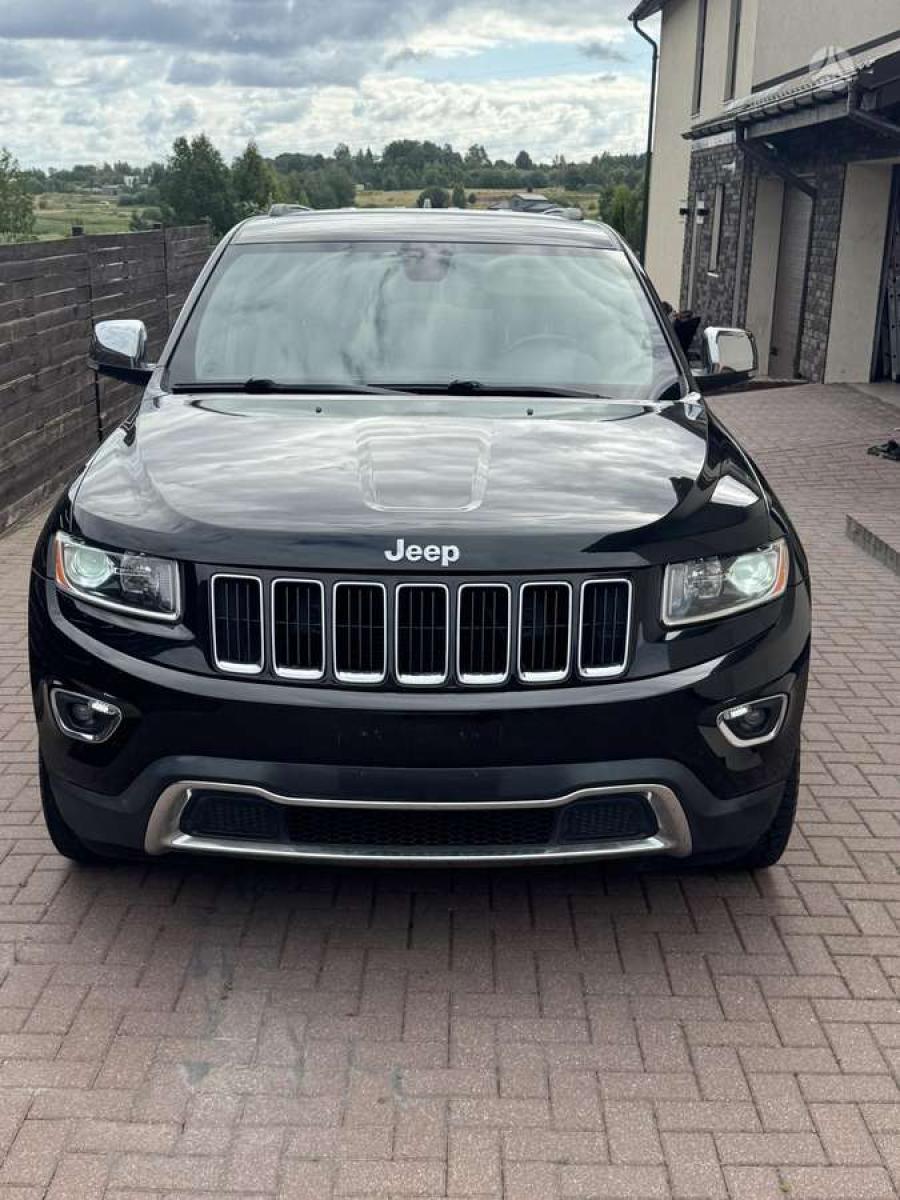 Melns Jeep Grand Cherokee 2015 Viļņa, ar dzinēja tilpumu 3.60 L un nobraukumu 285 tūkst. km par 11900 €, foto 3 vietnē AUTOMOTO.COM.LV