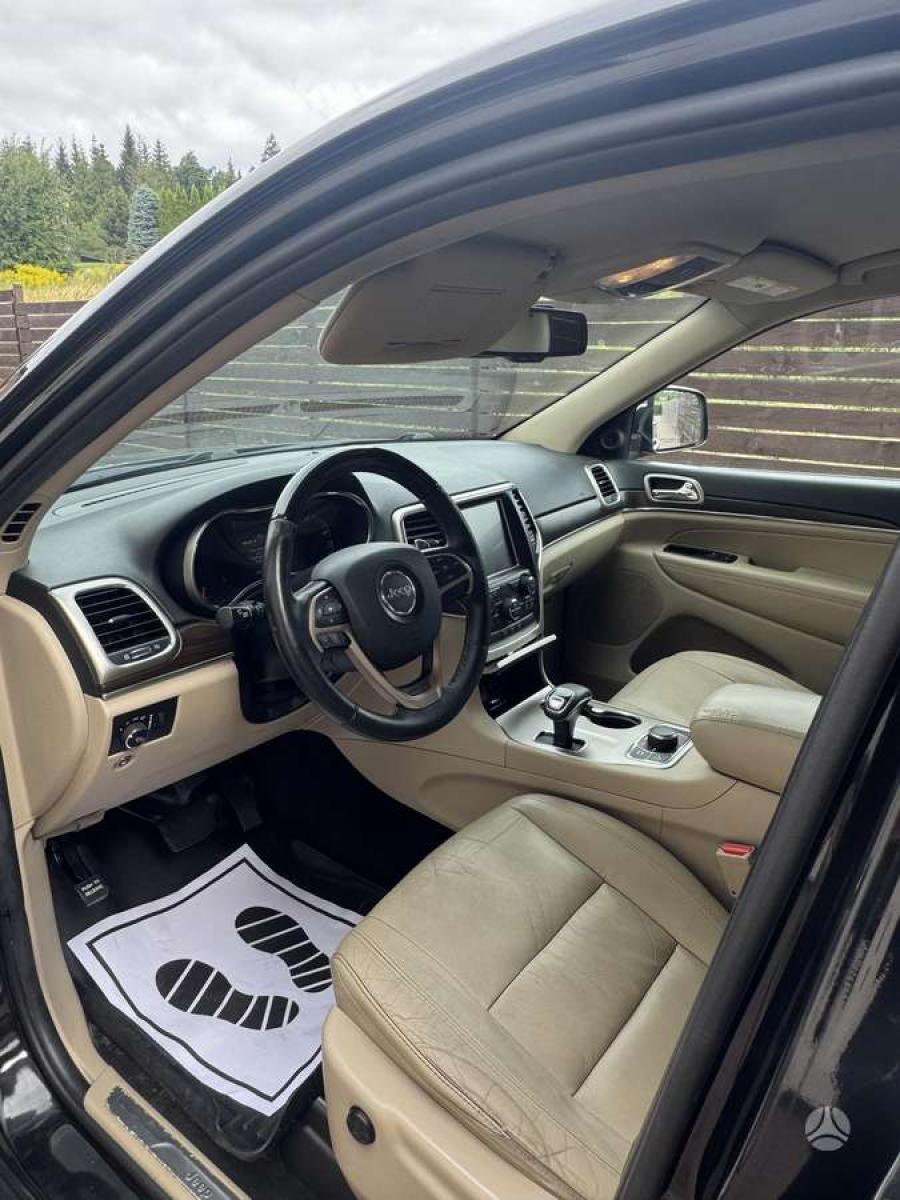 Melns Jeep Grand Cherokee 2015 Viļņa, ar dzinēja tilpumu 3.60 L un nobraukumu 285 tūkst. km par 11900 €, foto 9 vietnē AUTOMOTO.COM.LV