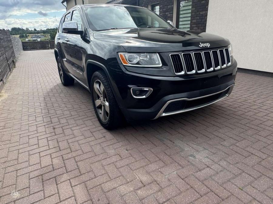 Black Jeep Grand Cherokee 2015 in Vilnius, with an engine capacity of 3.60 L and mileage of 285 thousand km for 11900 €, photo 8 on AUTOMOTO.COM.LV