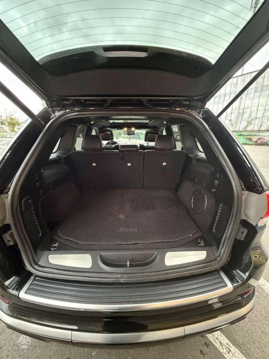 Melns Jeep Grand Cherokee 2015 Klaipėda, ar dzinēja tilpumu 5.70 L un nobraukumu 222 tūkst. km par 19800 €, foto 6 vietnē AUTOMOTO.COM.LV