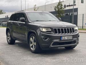 Black Jeep Grand Cherokee 2015 in Riga, with an engine capacity of 3.00 L and mileage of 291 thousand km for 11300 €, photo 3 on AUTOMOTO.COM.LV