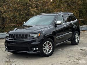 Black Jeep Grand Cherokee 2015 in Vilnius, with an engine capacity of 3.60 L and mileage of 211 thousand km for 15900 €, photo  on AUTOMOTO.COM.LV