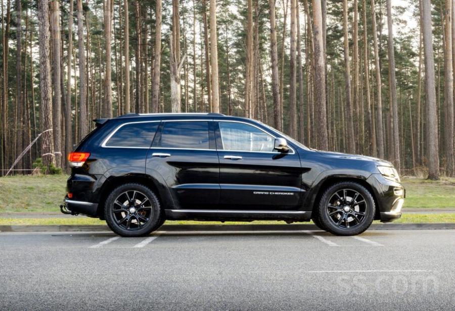 Melns Jeep Grand Cherokee 2016 Rīga, ar dzinēja tilpumu 3.00 L un nobraukumu 121 tūkst. km par 19190 €, foto 9 vietnē AUTOMOTO.COM.LV