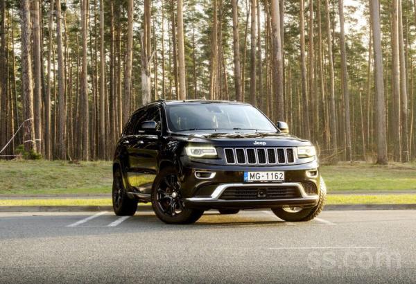 Melns Jeep Grand Cherokee 2016 Rīga, ar dzinēja tilpumu 3.00 L un nobraukumu 121 tūkst. km par 18190 €, foto 2 vietnē AUTOMOTO.COM.LV