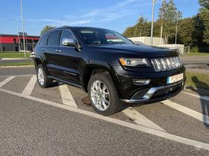 Black Jeep Grand Cherokee 2016 in Kaunas, with an engine capacity of 2.99 L and mileage of 111 thousand km for 19800 €, photo 5 on AUTOMOTO.COM.LV