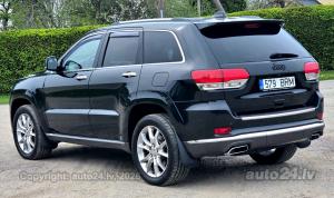Black Jeep Grand Cherokee 2016 in Tallinn, with an engine capacity of 3.00 L and mileage of 110 thousand km for 20900 €, photo 3 on AUTOMOTO.COM.LV