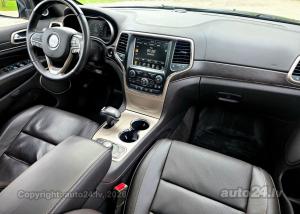 Black Jeep Grand Cherokee 2016 in Tallinn, with an engine capacity of 3.00 L and mileage of 110 thousand km for 20900 €, photo 8 on AUTOMOTO.COM.LV