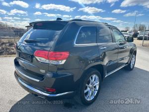 Melns Jeep Grand Cherokee 2016 Tartu, ar dzinēja tilpumu 3.00 L un nobraukumu 229 tūkst. km par 14990 €, foto 3 vietnē AUTOMOTO.COM.LV