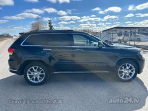Melns Jeep Grand Cherokee 2016 Tartu, ar dzinēja tilpumu 3.00 L un nobraukumu 229 tūkst. km par 14990 €, foto 7 vietnē AUTOMOTO.COM.LV