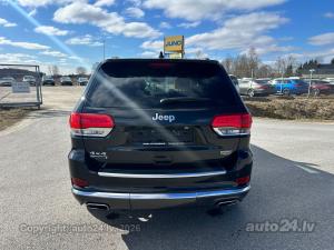 Melns Jeep Grand Cherokee 2016 Tartu, ar dzinēja tilpumu 3.00 L un nobraukumu 229 tūkst. km par 14990 €, foto 8 vietnē AUTOMOTO.COM.LV
