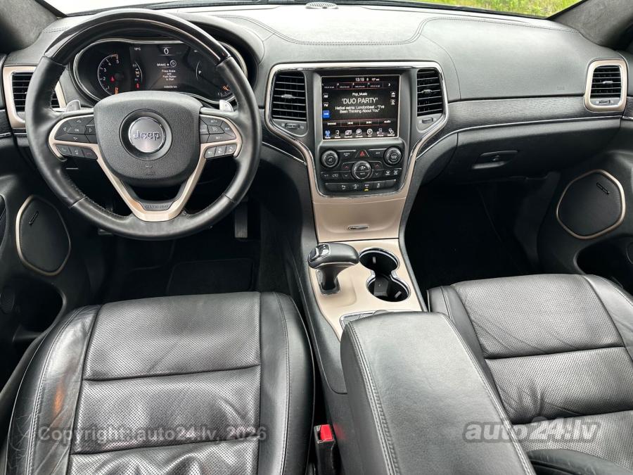 Melns Jeep Grand Cherokee 2016 Tartu, ar dzinēja tilpumu 3.00 L un nobraukumu 229 tūkst. km par 14990 €, foto 10 vietnē AUTOMOTO.COM.LV