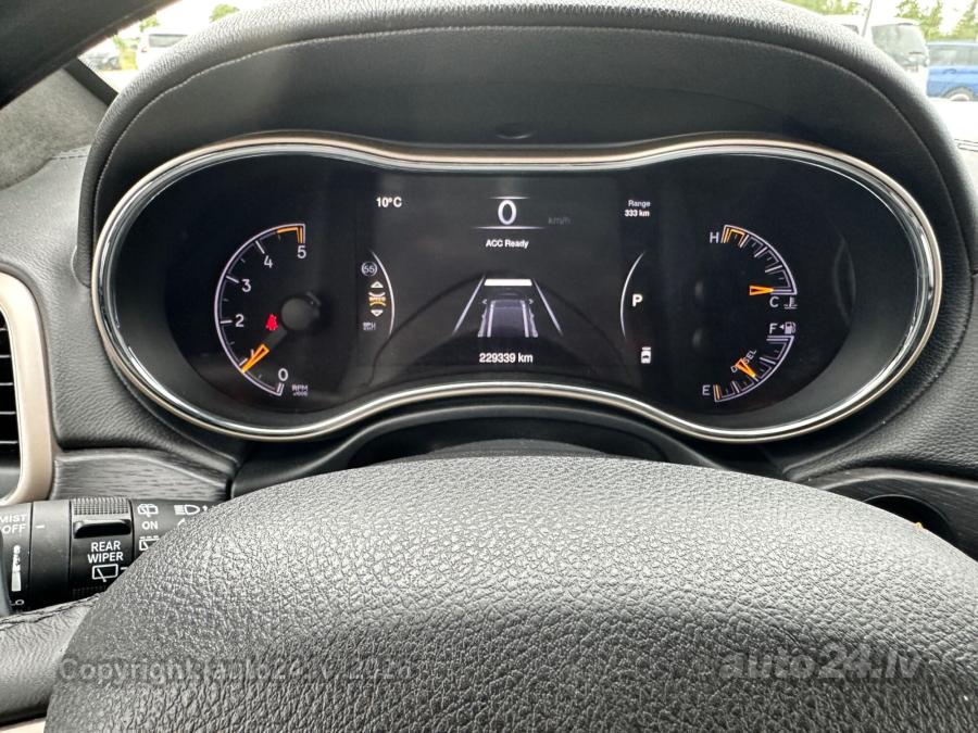 Melns Jeep Grand Cherokee 2016 Tartu, ar dzinēja tilpumu 3.00 L un nobraukumu 229 tūkst. km par 14990 €, foto 14 vietnē AUTOMOTO.COM.LV