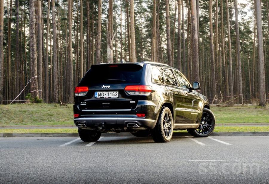 Melns Jeep Grand Cherokee 2016 Rīga, ar dzinēja tilpumu 3.00 L un nobraukumu 121 tūkst. km par 17590 €, foto 6 vietnē AUTOMOTO.COM.LV