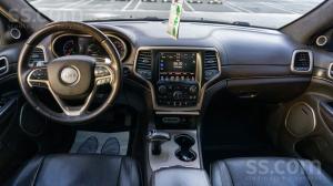 Melns Jeep Grand Cherokee 2016 Rīga, ar dzinēja tilpumu 3.00 L un nobraukumu 121 tūkst. km par 17590 €, foto 12 vietnē AUTOMOTO.COM.LV