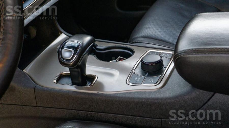 Melns Jeep Grand Cherokee 2016 Rīga, ar dzinēja tilpumu 3.00 L un nobraukumu 121 tūkst. km par 17590 €, foto 15 vietnē AUTOMOTO.COM.LV