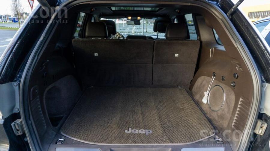 Melns Jeep Grand Cherokee 2016 Rīga, ar dzinēja tilpumu 3.00 L un nobraukumu 121 tūkst. km par 17590 €, foto 31 vietnē AUTOMOTO.COM.LV