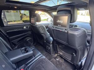 Black Jeep Grand Cherokee 2016 in Kaisiadorys, with an engine capacity of 6.40 L and mileage of 150 thousand km for 14950 €, photo 11 on AUTOMOTO.COM.LV