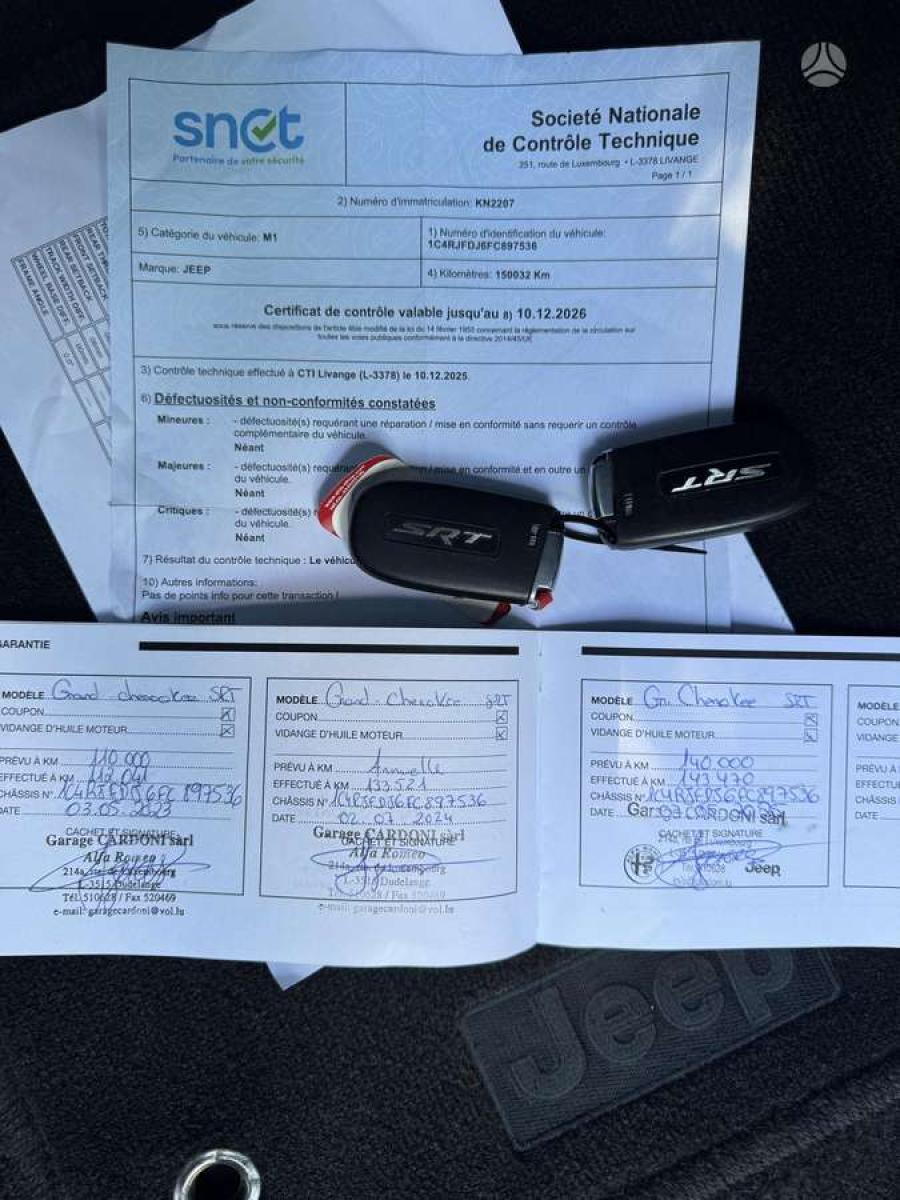 Black Jeep Grand Cherokee 2016 in Kaisiadorys, with an engine capacity of 6.40 L and mileage of 150 thousand km for 14950 €, photo 14 on AUTOMOTO.COM.LV
