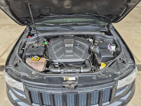 Melns Jeep Grand Cherokee 2016 Viļņa, ar dzinēja tilpumu 2.99 L un nobraukumu 239 tūkst. km par 14850 €, foto 8 vietnē AUTOMOTO.COM.LV
