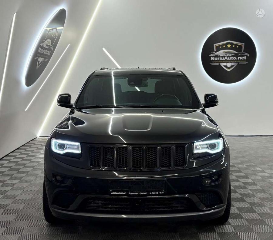Black Jeep Grand Cherokee 2016 in Marijampole, with an engine capacity of 2.99 L and mileage of 186 thousand km for 16750 €, photo 3 on AUTOMOTO.COM.LV