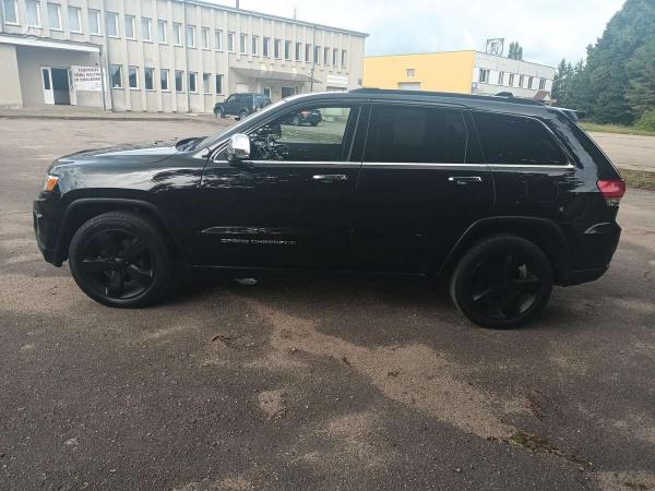 Melns Jeep Grand Cherokee 2016 Tauragė, ar dzinēja tilpumu 3.60 L un nobraukumu 300 tūkst. km par 12500 €, foto 3 vietnē AUTOMOTO.COM.LV