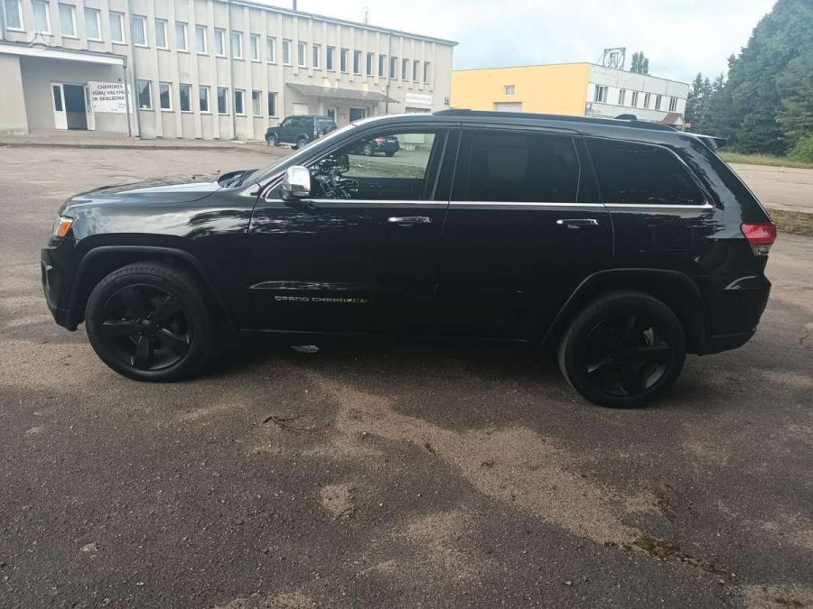 Melns Jeep Grand Cherokee 2016 Tauragė, ar dzinēja tilpumu 3.60 L un nobraukumu 300 tūkst. km par 12500 €, foto 4 vietnē AUTOMOTO.COM.LV