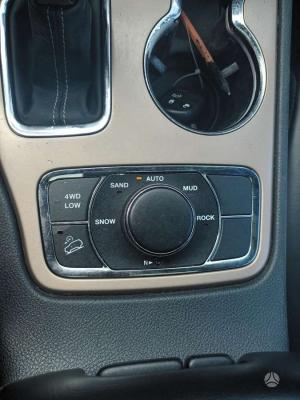 Melns Jeep Grand Cherokee 2016 Tauragė, ar dzinēja tilpumu 3.60 L un nobraukumu 300 tūkst. km par 12500 €, foto 10 vietnē AUTOMOTO.COM.LV