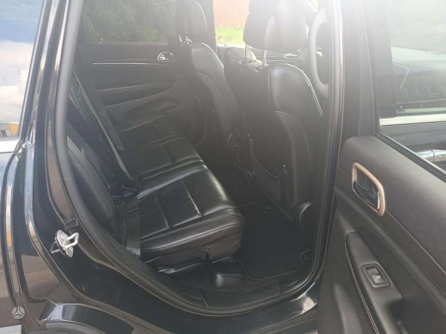 Melns Jeep Grand Cherokee 2016 Tauragė, ar dzinēja tilpumu 3.60 L un nobraukumu 300 tūkst. km par 12500 €, foto 15 vietnē AUTOMOTO.COM.LV