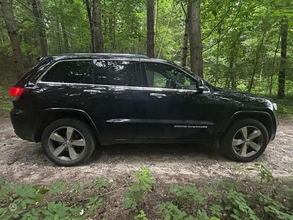 Melns Jeep Grand Cherokee 2016 Viļņa, ar dzinēja tilpumu 2.99 L un nobraukumu 205 tūkst. km par 16900 €, foto 4 vietnē AUTOMOTO.COM.LV