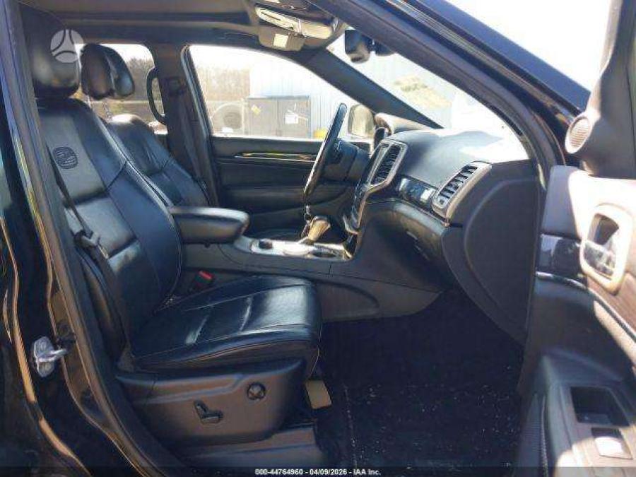 Melns Jeep Grand Cherokee 2016 Šauļi, ar dzinēja tilpumu 3.60 L un nobraukumu 231 tūkst. km par 10900 €, foto 10 vietnē AUTOMOTO.COM.LV