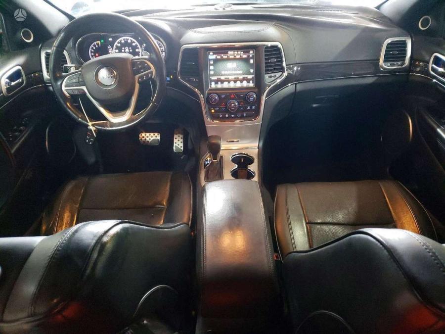 Black Jeep Grand Cherokee 2016 in Ukmerge, with an engine capacity of 3.60 L and mileage of 180 thousand km for 8600 €, photo 10 on AUTOMOTO.COM.LV