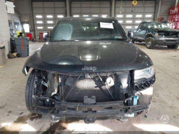 Melns Jeep Grand Cherokee 2016 Šauļi, ar dzinēja tilpumu 5.65 L un nobraukumu 208 tūkst. km par 11400 €, foto 3 vietnē AUTOMOTO.COM.LV