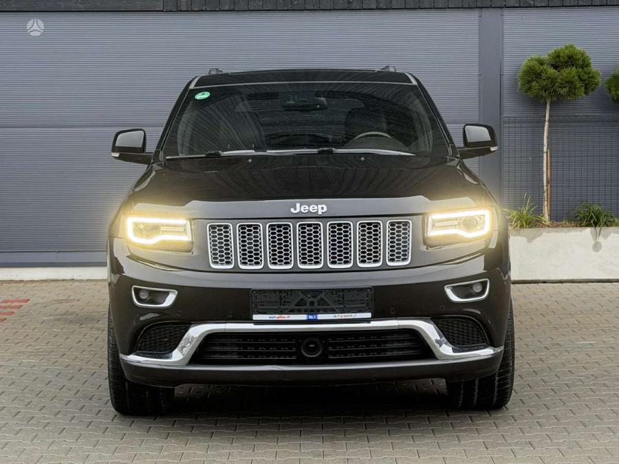 Melns Jeep Grand Cherokee 2017 Šauļi, ar dzinēja tilpumu 2.99 L un nobraukumu 116 tūkst. km par 17690 €, foto 2 vietnē AUTOMOTO.COM.LV
