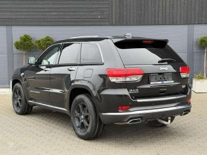 Melns Jeep Grand Cherokee 2017 Šauļi, ar dzinēja tilpumu 2.99 L un nobraukumu 116 tūkst. km par 17690 €, foto 5 vietnē AUTOMOTO.COM.LV