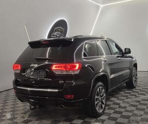 Black Jeep Grand Cherokee 2017 in Marijampole, with an engine capacity of 2.99 L and mileage of 166 thousand km for 17850 €, photo 40 on AUTOMOTO.COM.LV