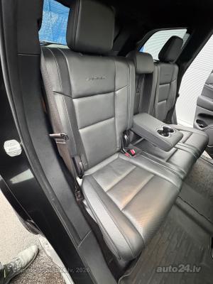 Black Jeep Grand Cherokee 2017 in Tallinn, with an engine capacity of 3.00 L and mileage of 227 thousand km for 23000 €, photo 26 on AUTOMOTO.COM.LV