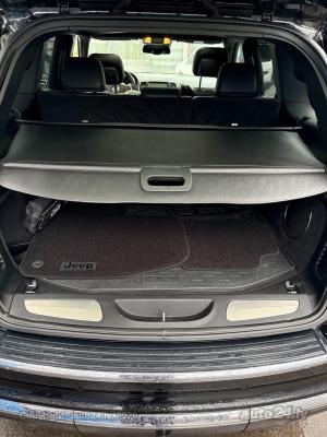 Black Jeep Grand Cherokee 2017 in Tallinn, with an engine capacity of 3.00 L and mileage of 227 thousand km for 23000 €, photo 30 on AUTOMOTO.COM.LV