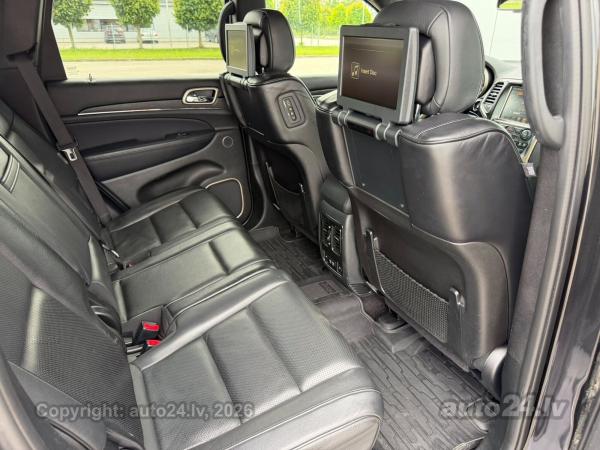 Melns Jeep Grand Cherokee 2017 Elva, ar dzinēja tilpumu 3.00 L un nobraukumu 138 tūkst. km par 23900 €, foto 9 vietnē AUTOMOTO.COM.LV