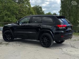Black Jeep Grand Cherokee 2017 in Vilnius, with an engine capacity of 3.60 L and mileage of 210 thousand km for 17000 €, photo 11 on AUTOMOTO.COM.LV