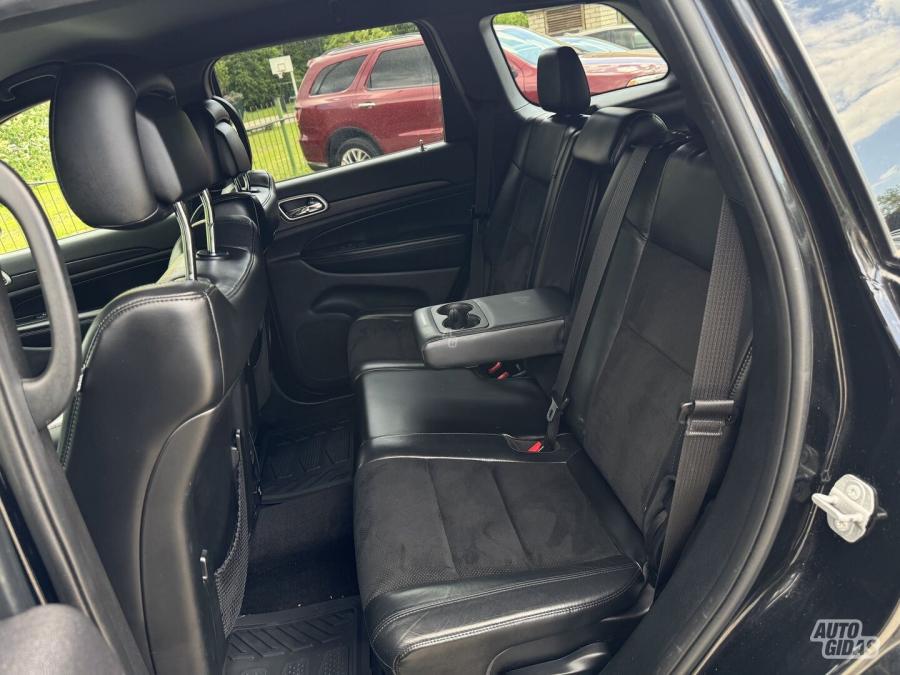 Black Jeep Grand Cherokee 2017 in Vilnius, with an engine capacity of 3.60 L and mileage of 210 thousand km for 17000 €, photo 26 on AUTOMOTO.COM.LV