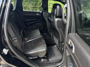 Black Jeep Grand Cherokee 2017 in Vilnius, with an engine capacity of 3.60 L and mileage of 210 thousand km for 17000 €, photo 27 on AUTOMOTO.COM.LV