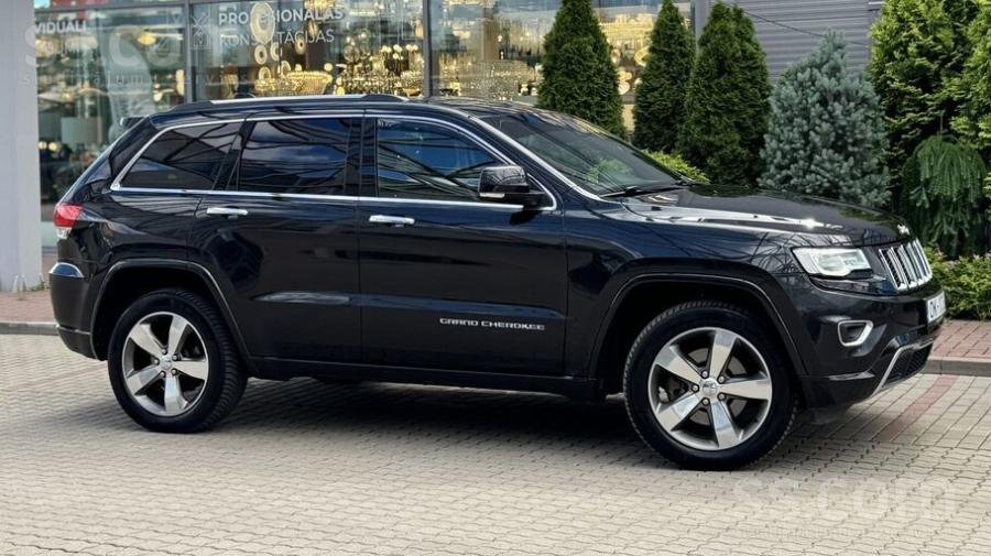 Melns Jeep Grand Cherokee 2017 Rīga, ar dzinēja tilpumu 3.00 L un nobraukumu 191 tūkst. km par 19500 €, foto 4 vietnē AUTOMOTO.COM.LV