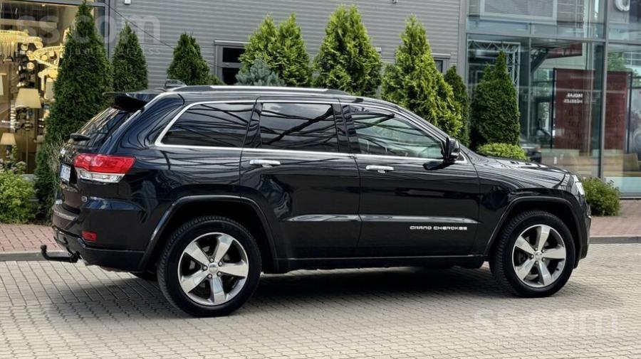 Melns Jeep Grand Cherokee 2017 Rīga, ar dzinēja tilpumu 3.00 L un nobraukumu 191 tūkst. km par 19500 €, foto 5 vietnē AUTOMOTO.COM.LV